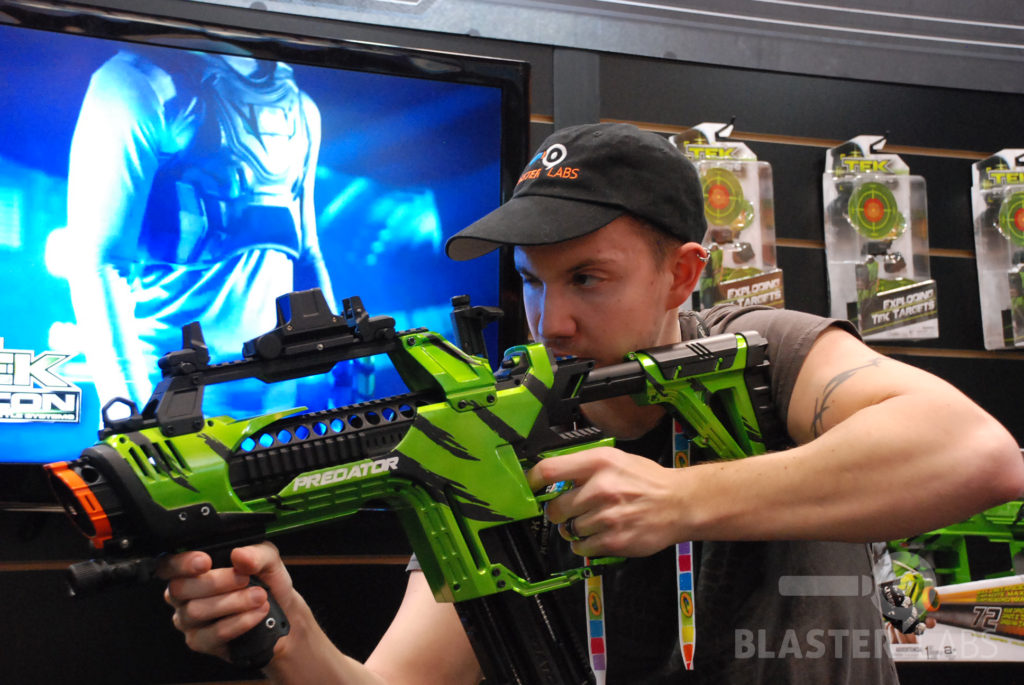 Predator - Tek Recon - Tech 4 Kids - Toy Fair NY 2014 (20) | Blaster Hub